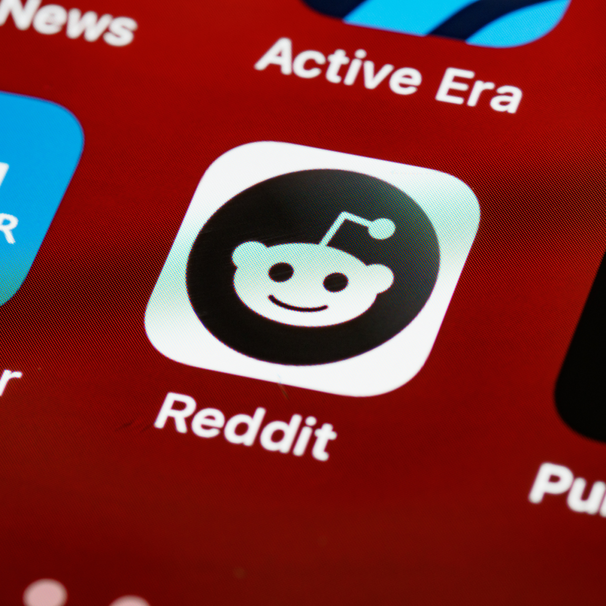 Can Using Social Media Really Improve Your English?